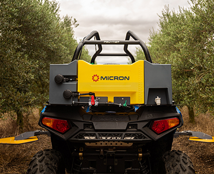 Sprayers for tree and bush crops such as fruit, olive trees or vineyards